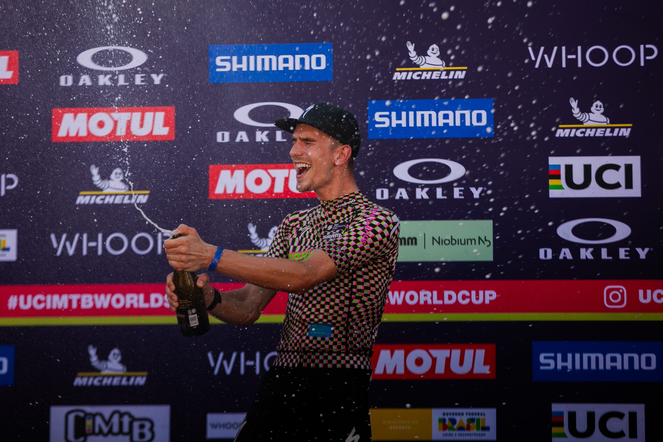 Alex Malacarne faz história na Copa do Mundo de MTB em Araxá ...